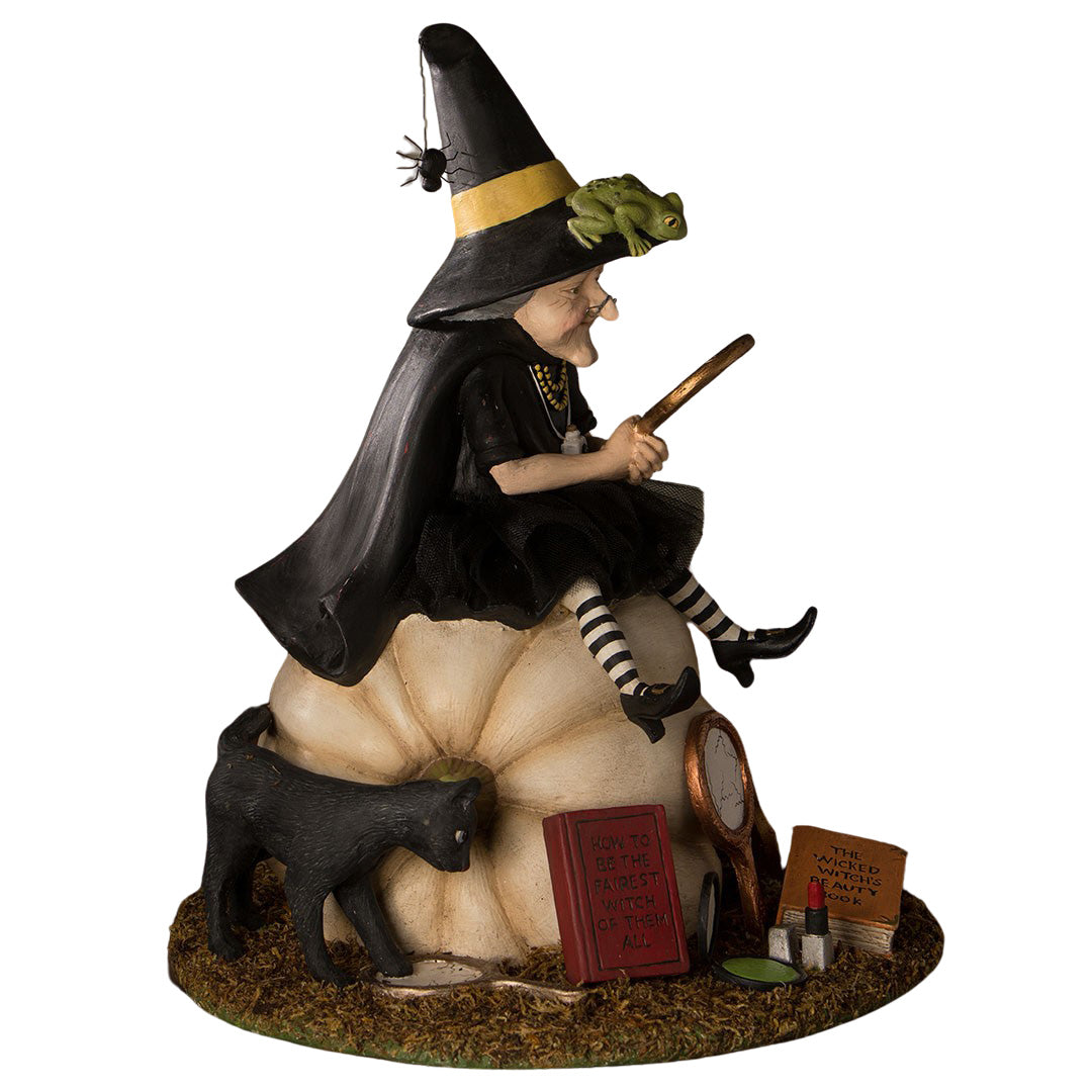 Halloween Folk Art Figurines and Collectibles | Cuddle Decor – Page 4