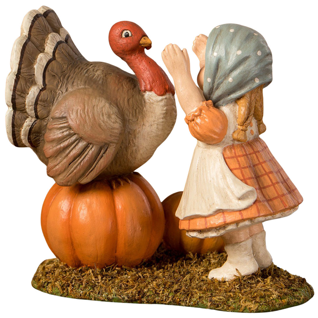 Trudy with Turkey by Bethany Lowe – Cuddle Decor